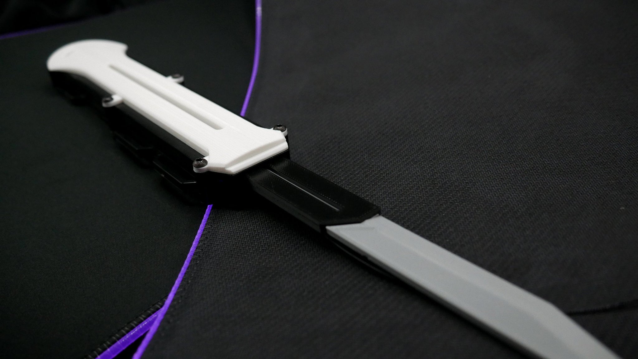 V2 Assassin's Modern Tanto Futuristic Blade - RAWICE CREATIONS